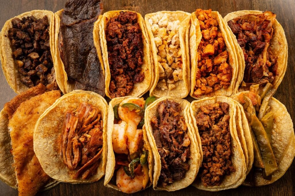 Los Comales Round Lake